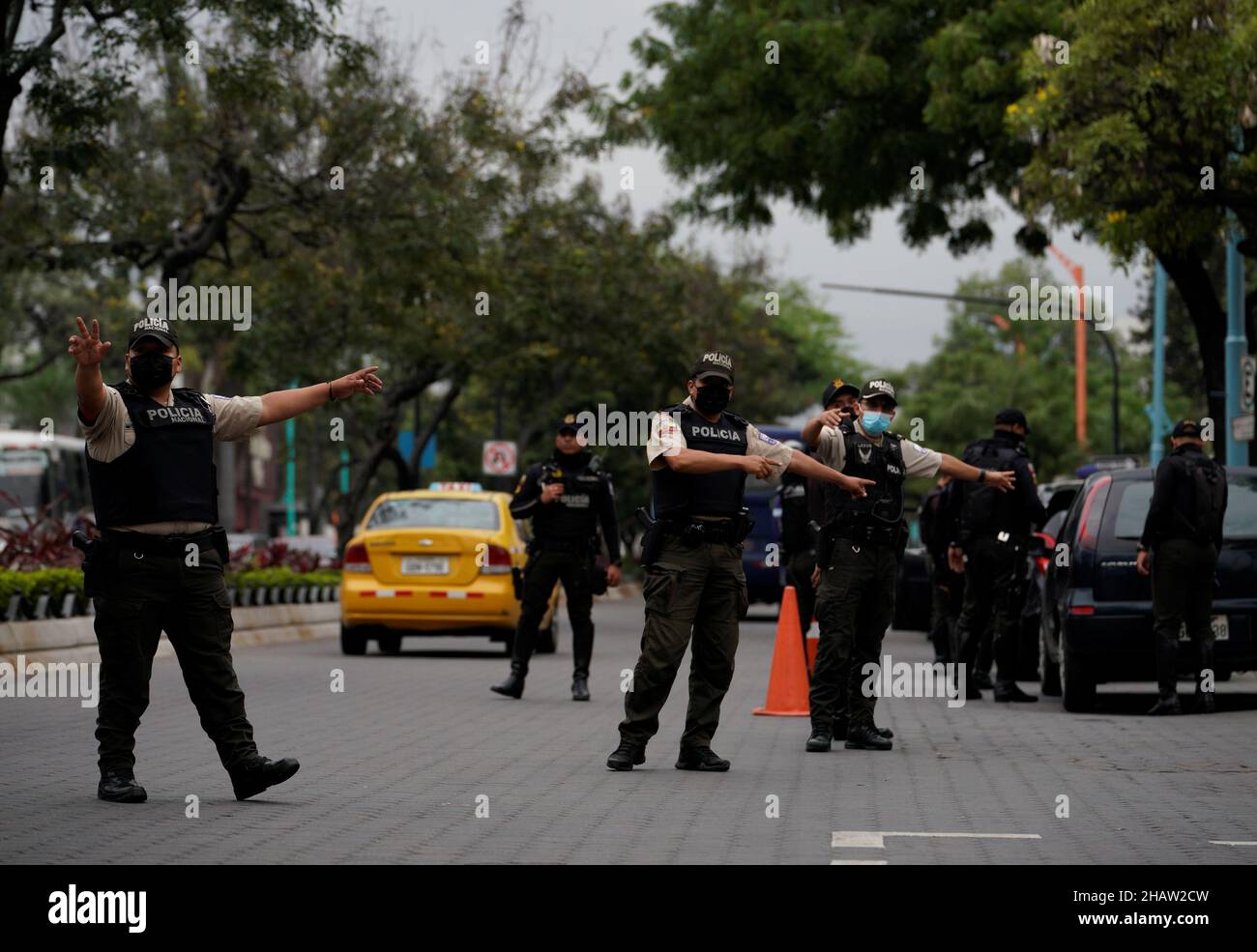 Curb stop hi-res stock photography and images - Alamy