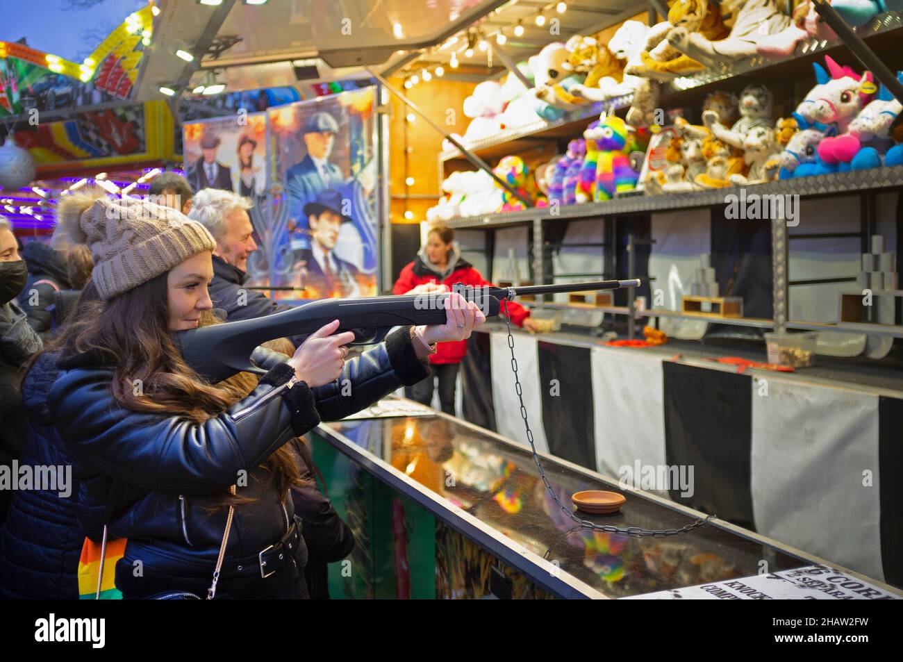 Fairground rifle range hi-res stock photography and images - Alamy