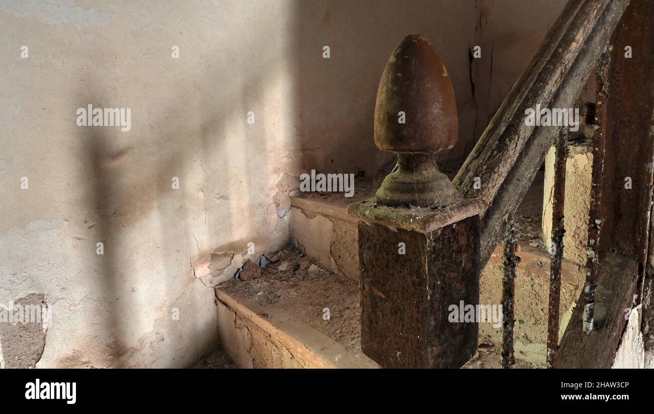 Destroyed stair hi-res stock photography and images - Alamy