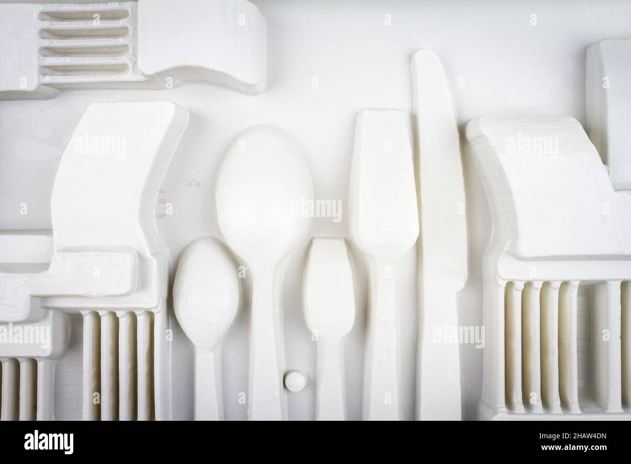 Close up of white empty paper cutlery box Stock Photo - Alamy