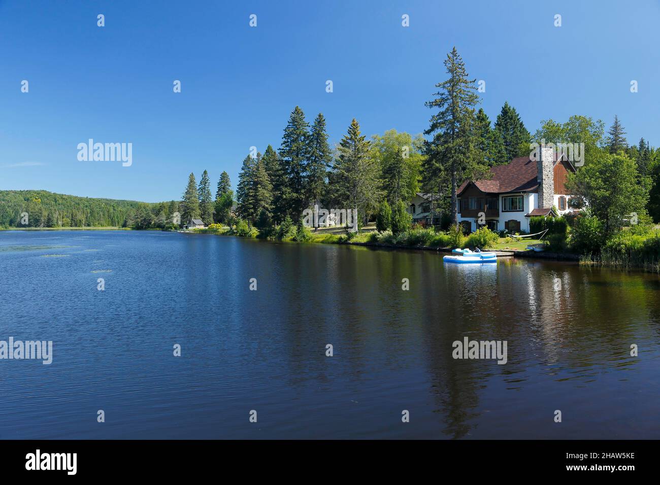 Lake, Lac la Sapiniere, Val David, Province of Quebec, Canada Stock ...