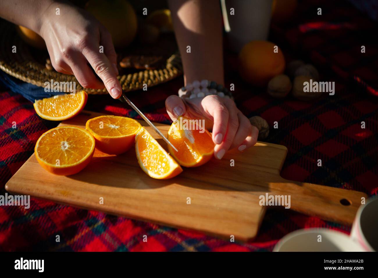 Cutting slicing hi-res stock photography and images - Alamy