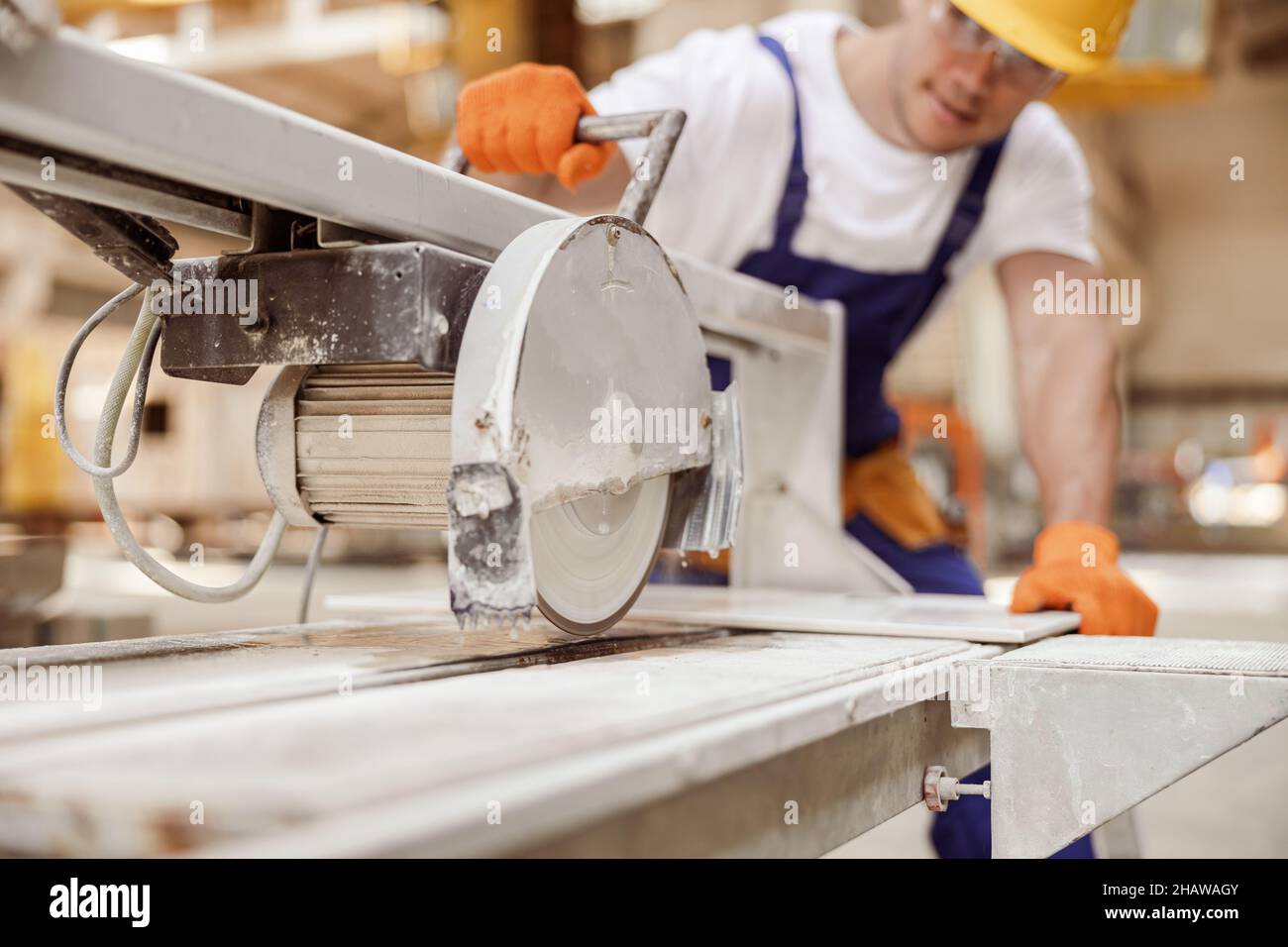 Sawing machine hi-res stock photography and images - Alamy