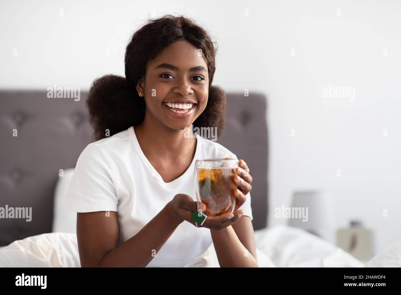 Lady drinking tea hi-res stock photography and images - Alamy