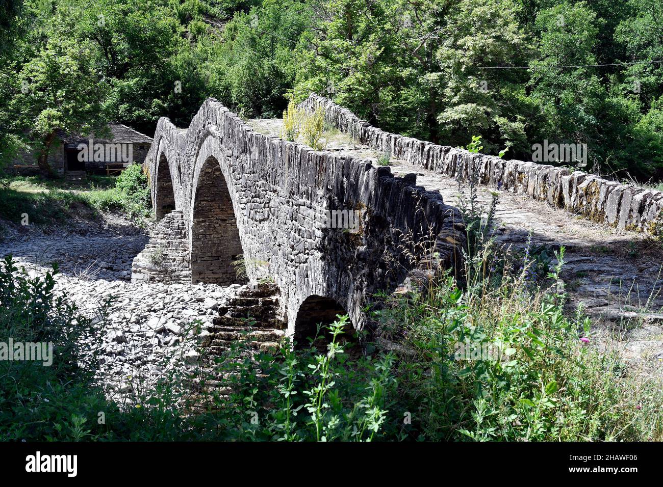 Historic stone mill bridge hi-res stock photography and images - Alamy