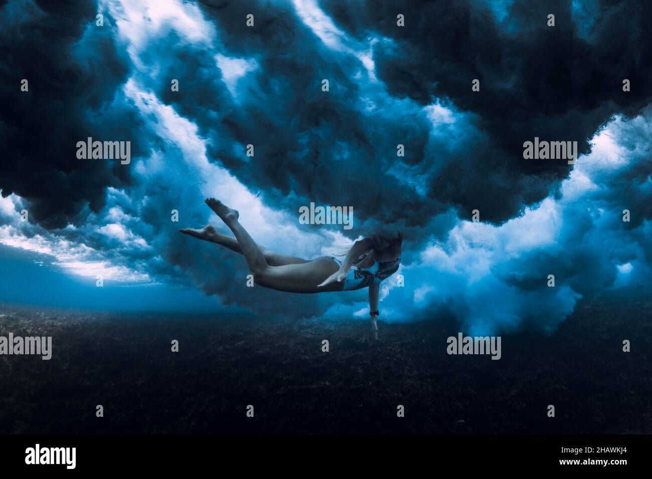 Swimmer big wave hi-res stock photography and images - Alamy