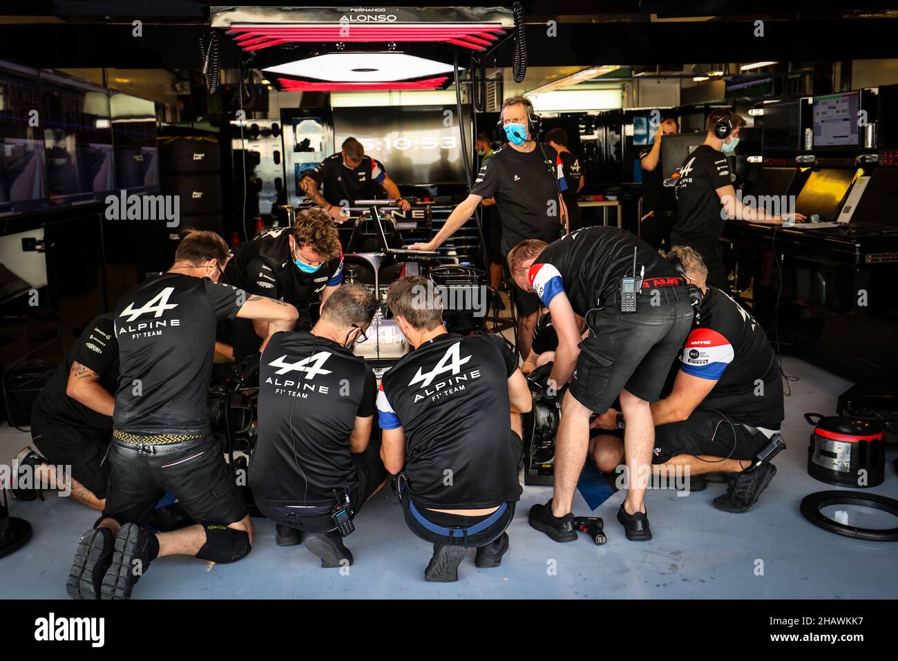 Alpine f1 mechanics hi-res stock photography and images - Alamy