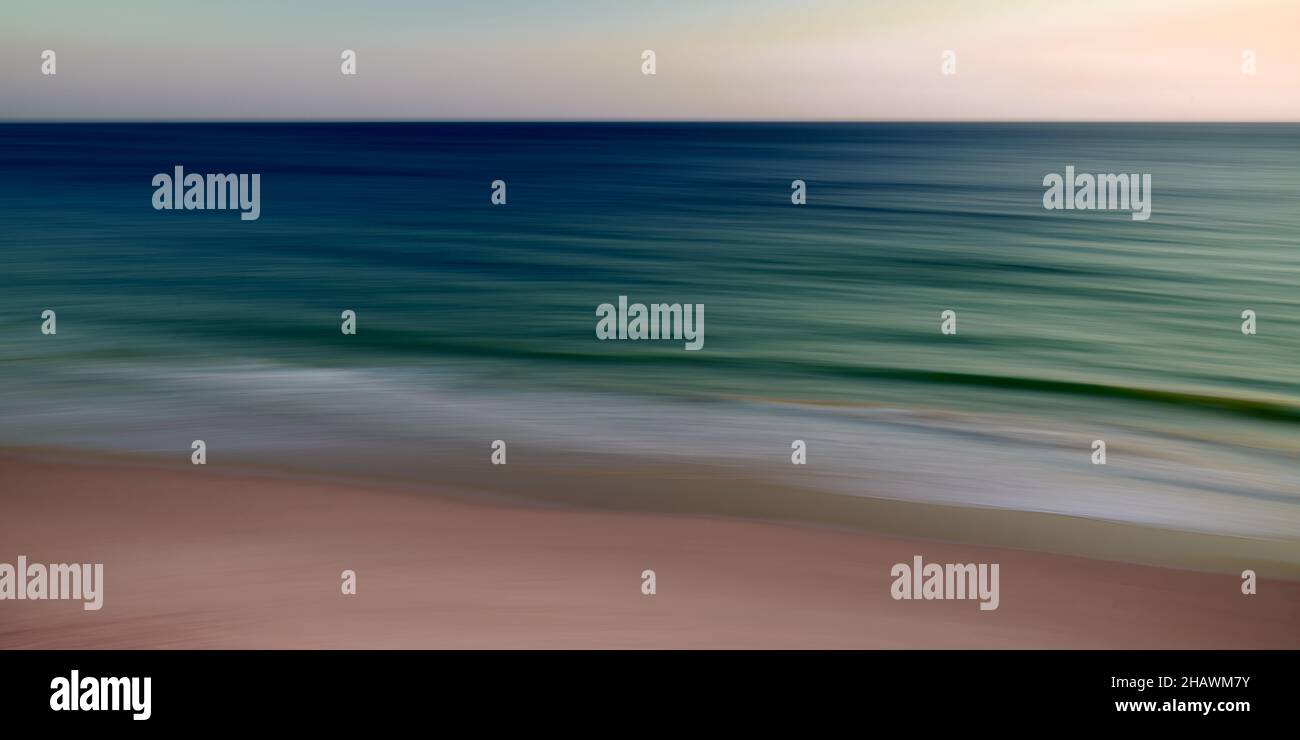 Blurry view of the ocean water Stock Photo - Alamy