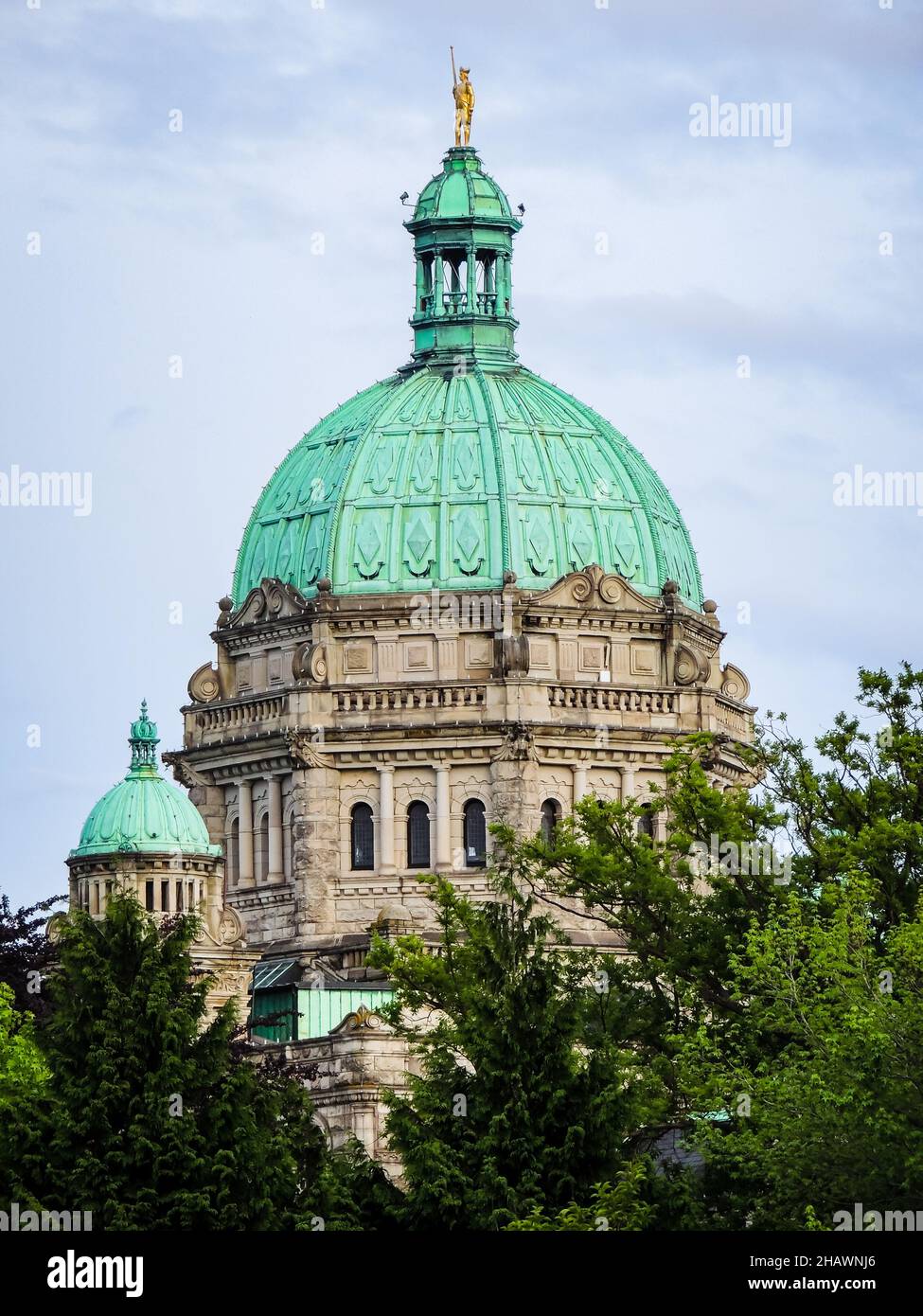 Vertical shot of the Legislative Assembly of British Columbia building ...