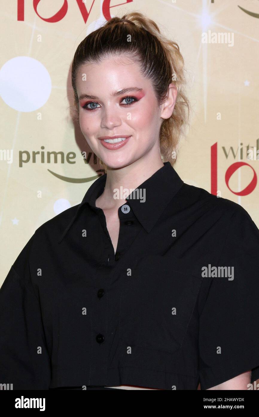 Los Angeles, CA. 9th Dec, 2021. Tate Moore at arrivals for WITH LOVE ...