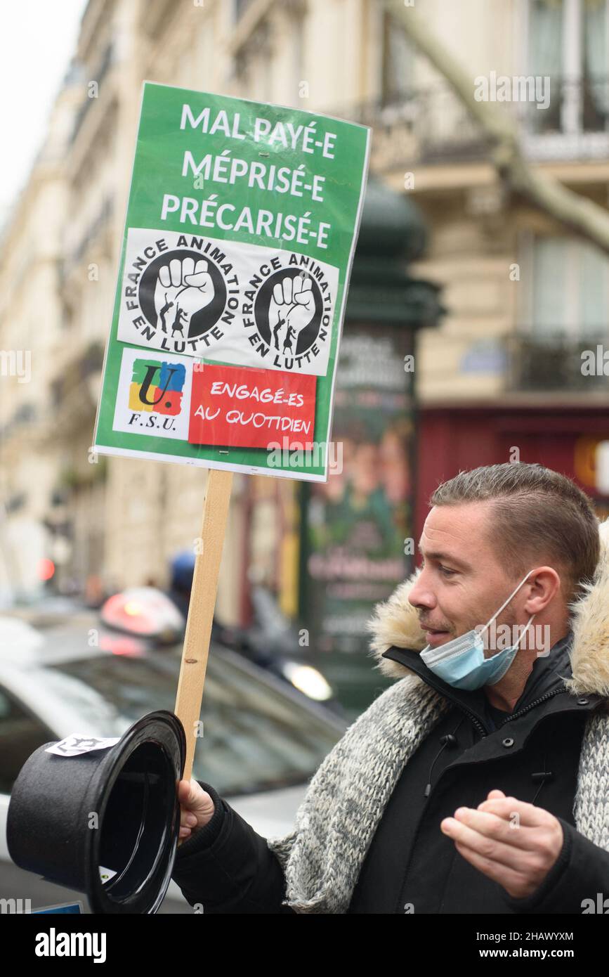 Animators working hi-res stock photography and images - Alamy