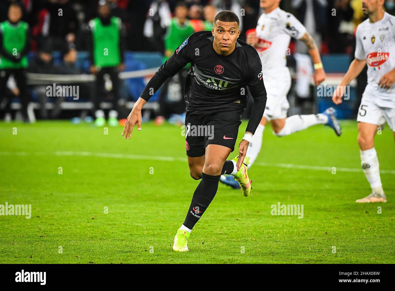 Kylian MBAPPE of PSG celebrates his goal during the French championship ...