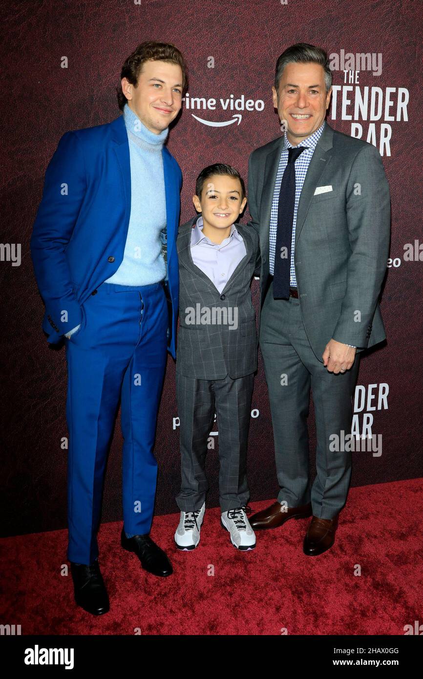 Los Angeles, CA. 12th Dec, 2021. Tye Sheridan, Daniel Ranieri, J R ...