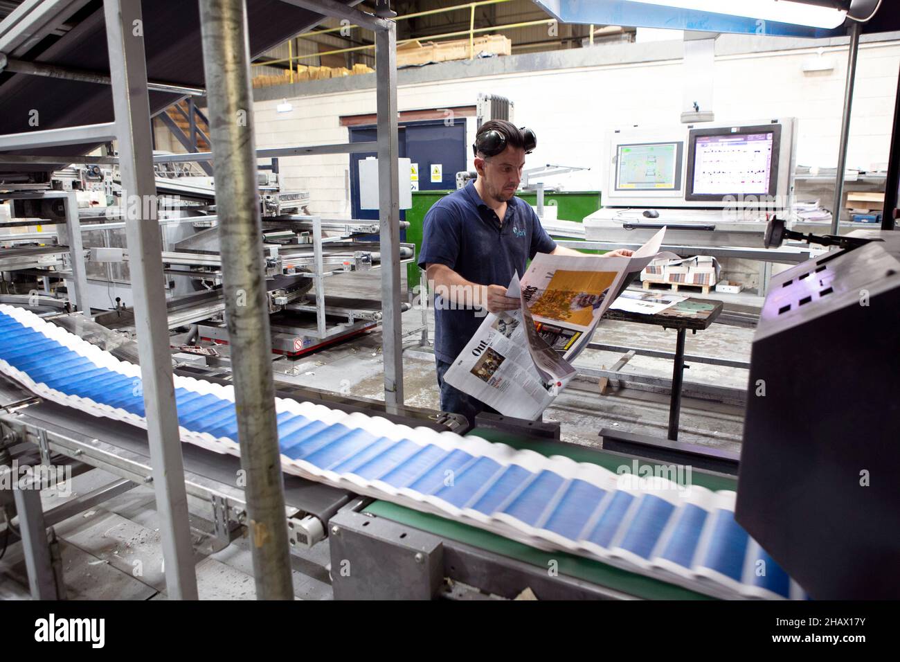 Newspaper press operator hi-res stock photography and images - Alamy