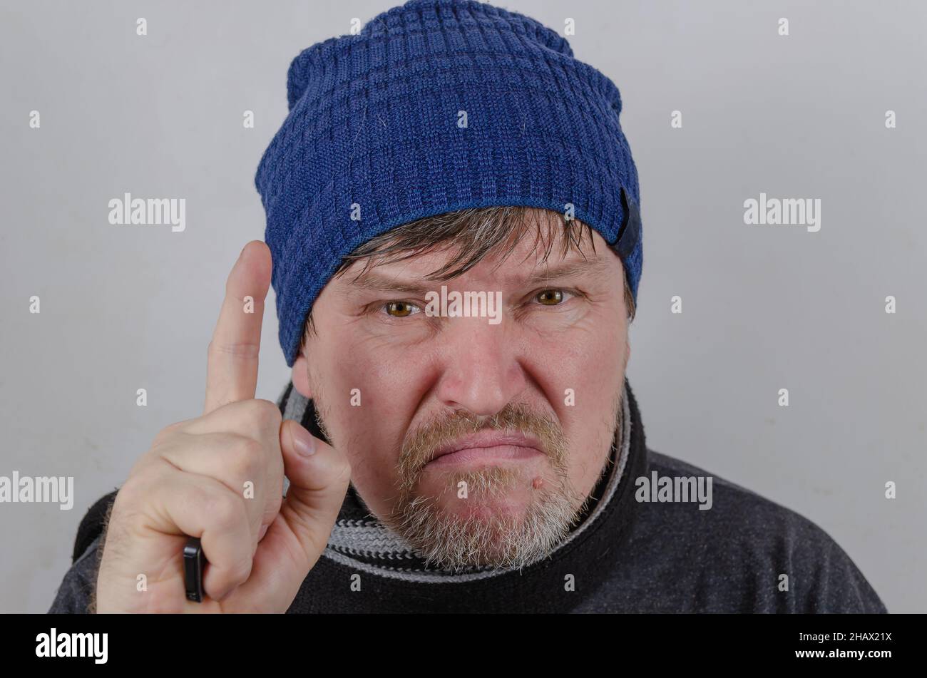 Pose Haughty High Resolution Stock Photography and Images - Alamy