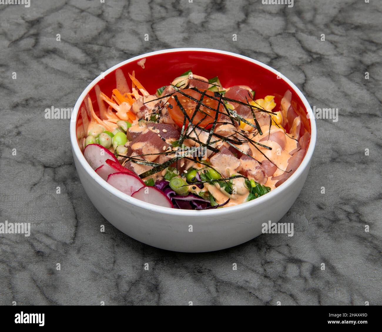 Tuna Poke Bowl Japanese food Stock Photo - Alamy