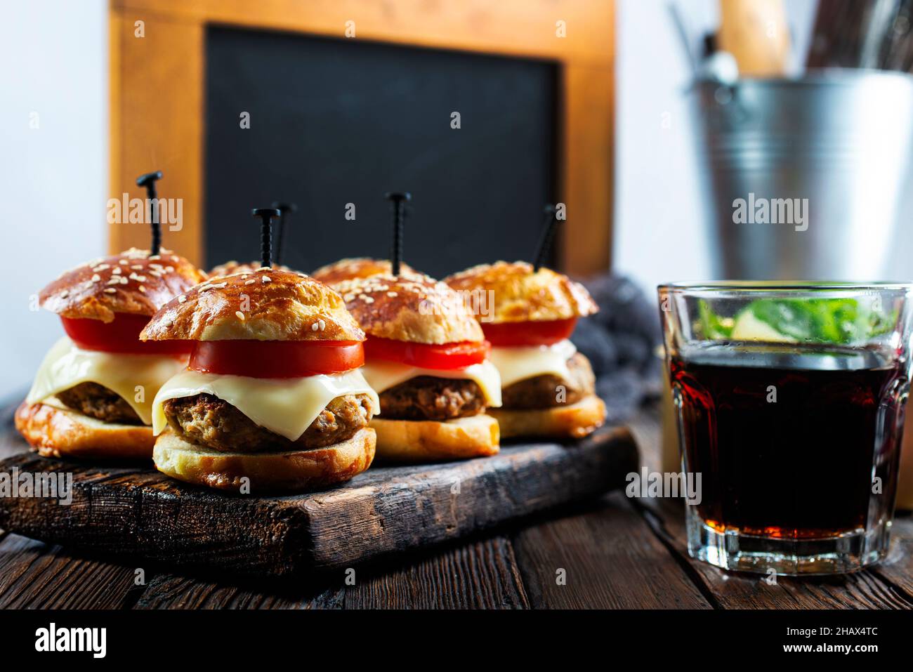 mini hamburgers sliders, mini burgers on board Stock Photo - Alamy