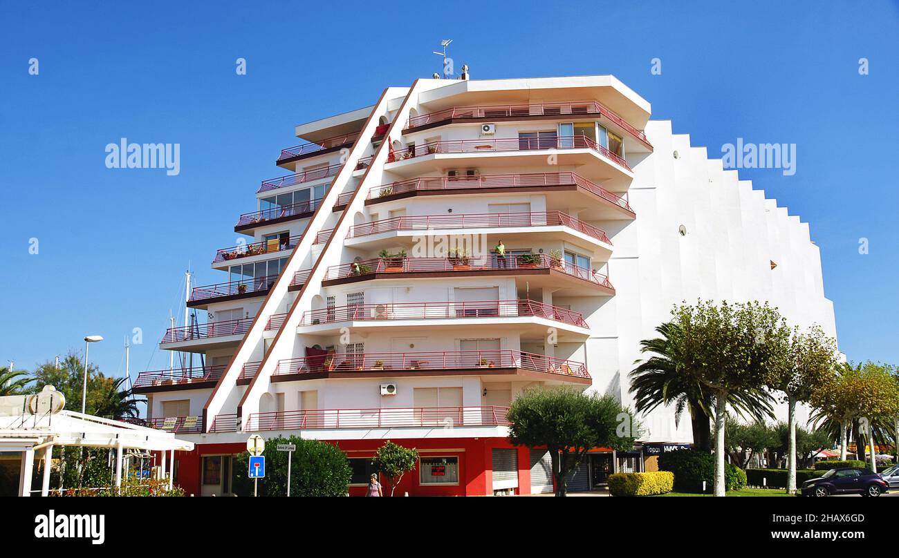 Boat shaped streets hi-res stock photography and images - Alamy