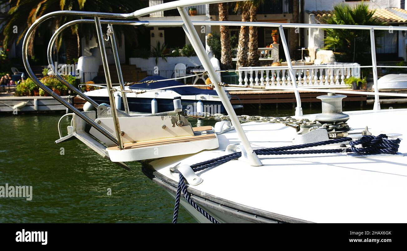 Mooring winches hi-res stock photography and images - Alamy