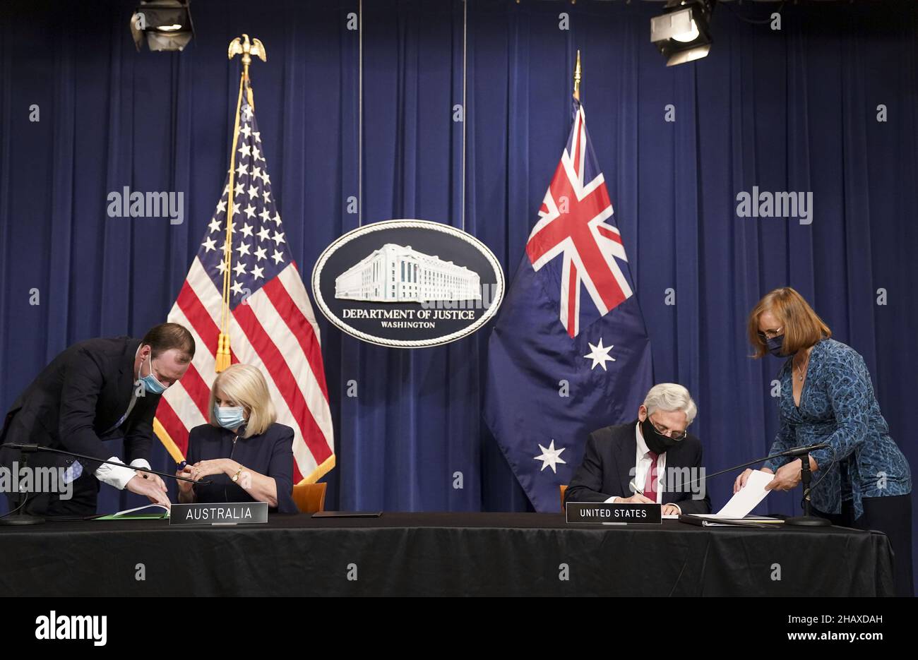 Doj sign hi-res stock photography and images - Alamy