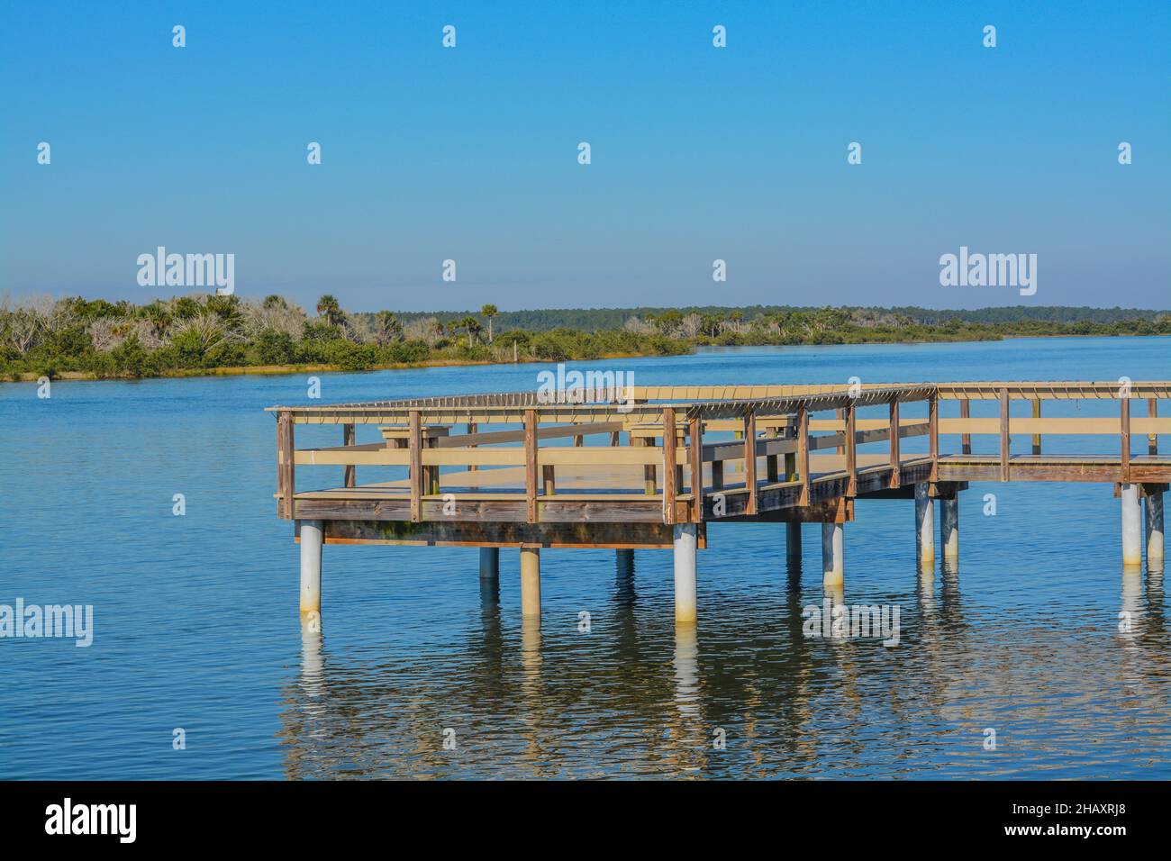 A Fishing Pier on the Intracoastal Waterway at Bings landing, Flagler ...