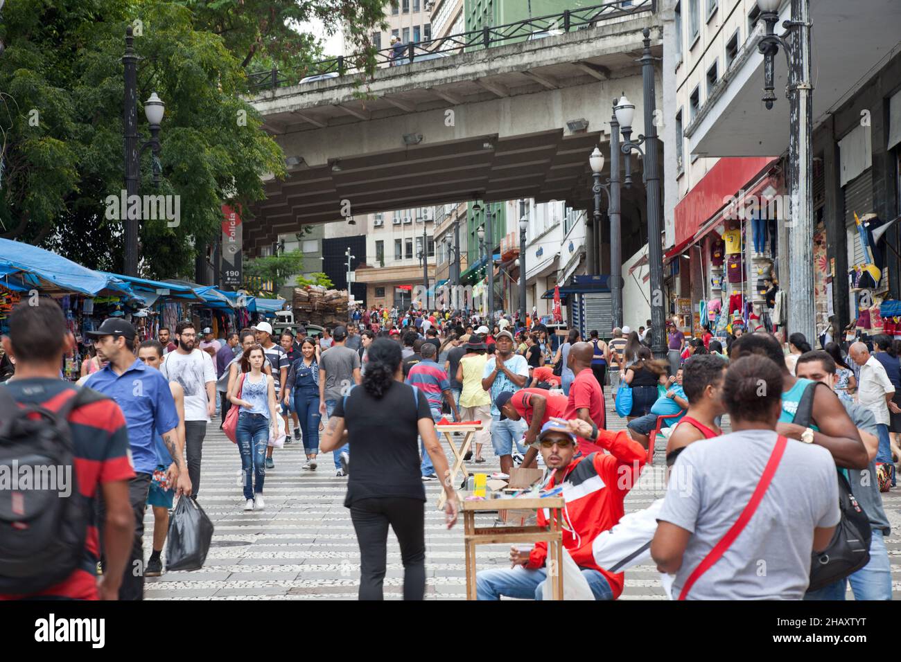 SAO PAULO, BRAZIL - May 04, 2018: An urban scenery of a street in Sao ...