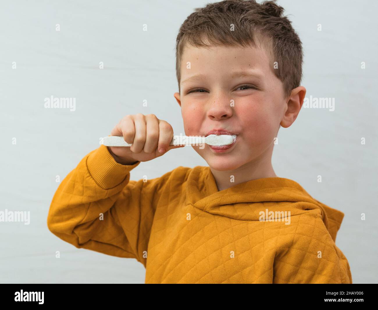 Boy brushing teeth tap hi-res stock photography and images - Alamy