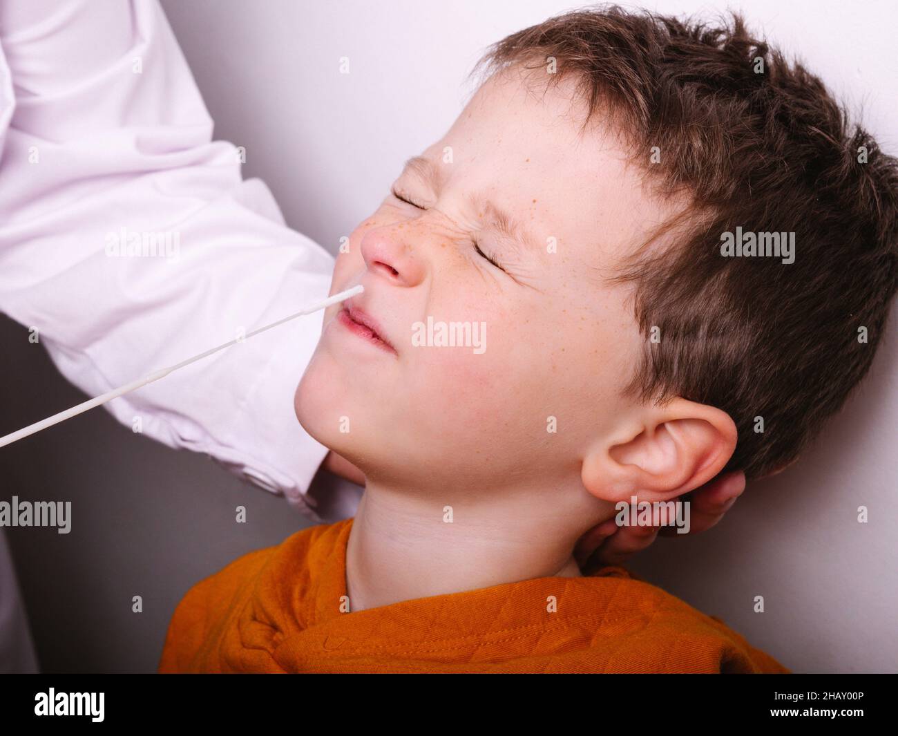 Child nose swab hospital hi-res stock photography and images - Alamy