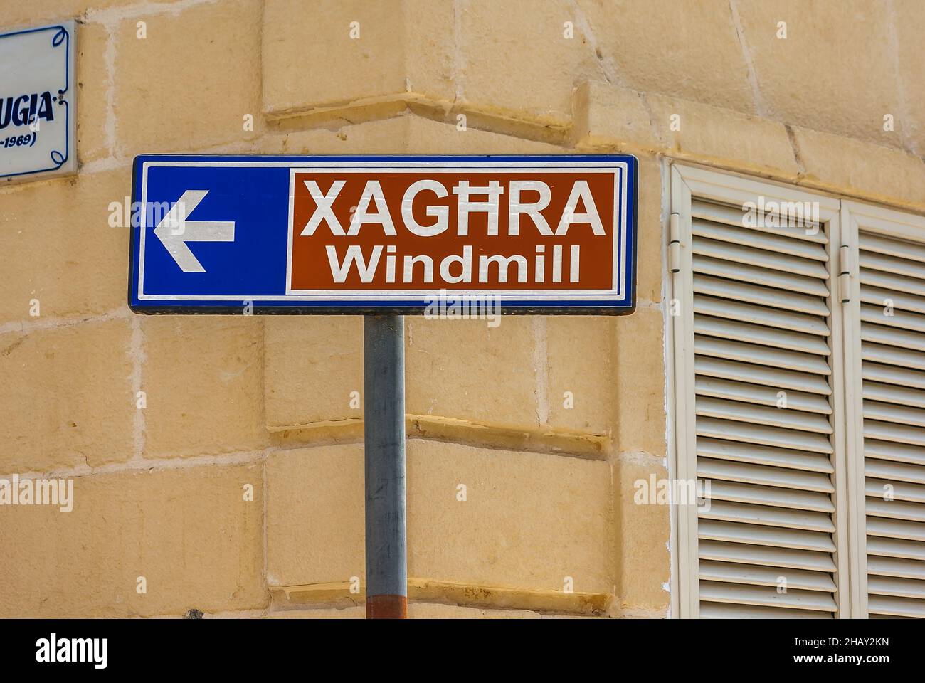 Information sign giving information about the directions to tourist ...