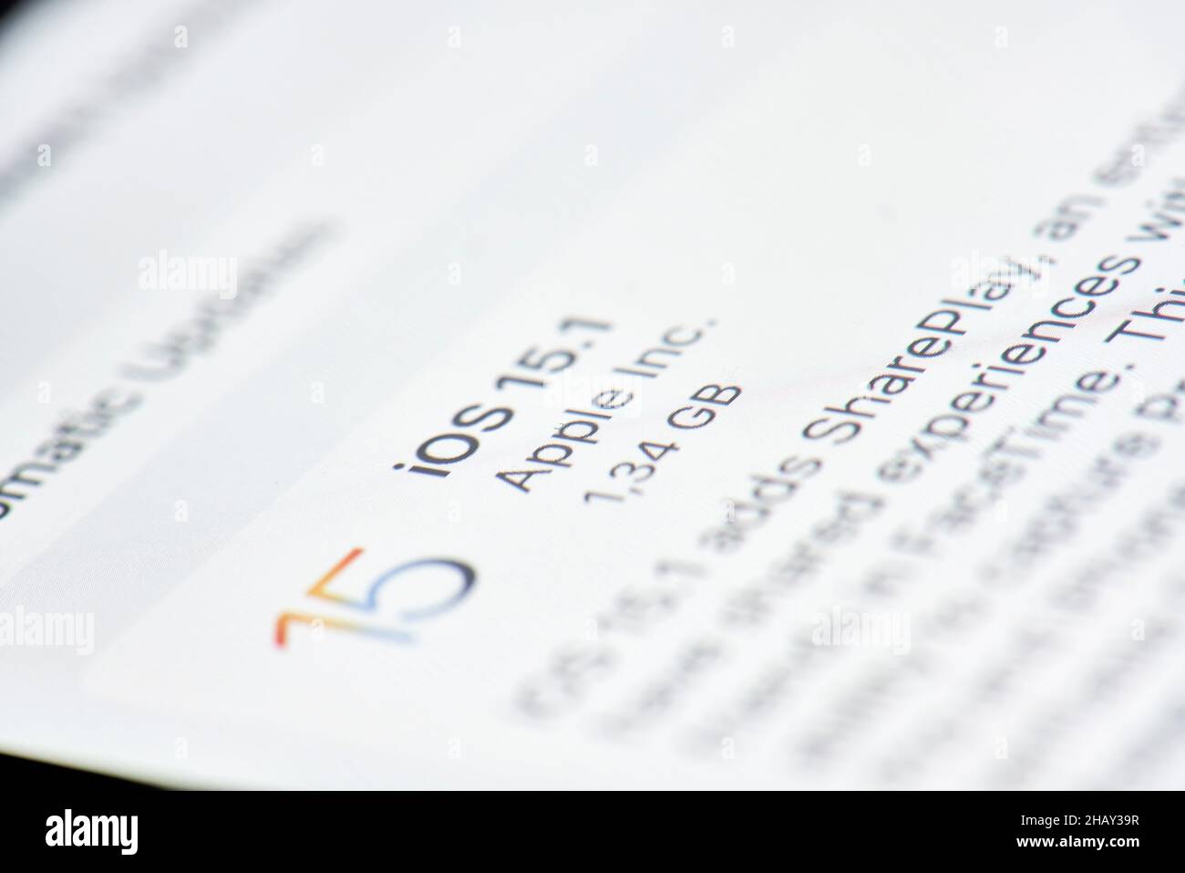 Ios 15 logo hi-res stock photography and images - Alamy