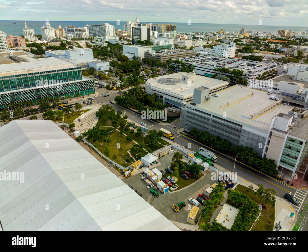 Miami convention center aerial hi-res stock photography and images - Alamy