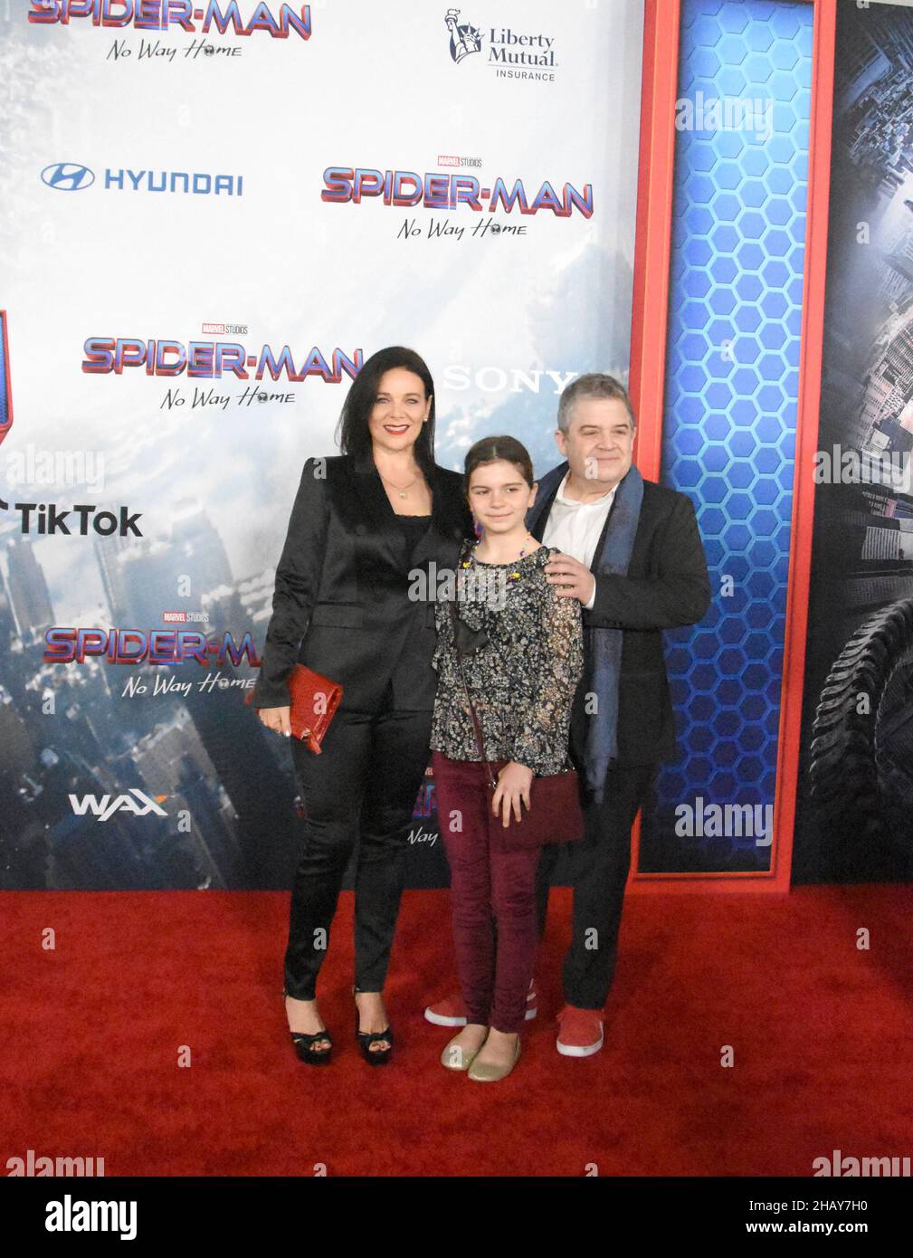 Los Angeles, California, USA 13th December 2021 (L-R) Actress Meredith ...