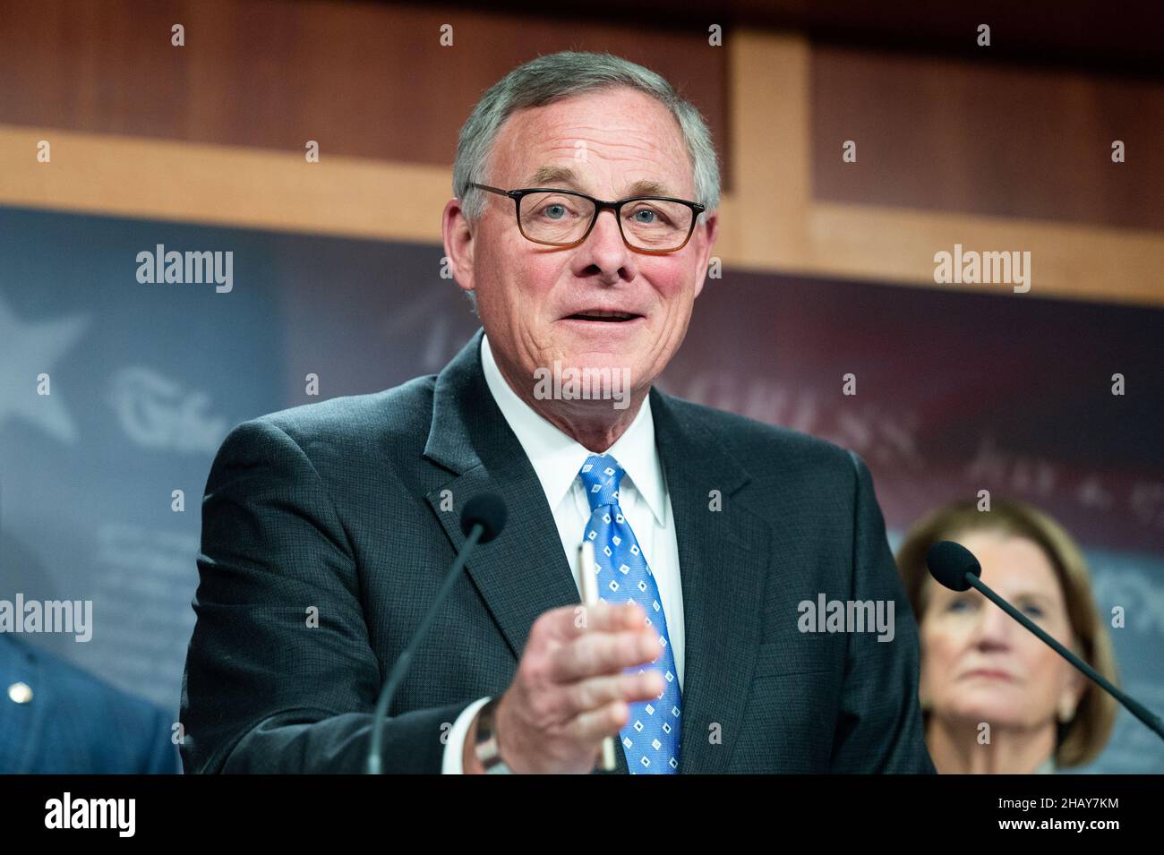 Richard burr hi-res stock photography and images - Alamy