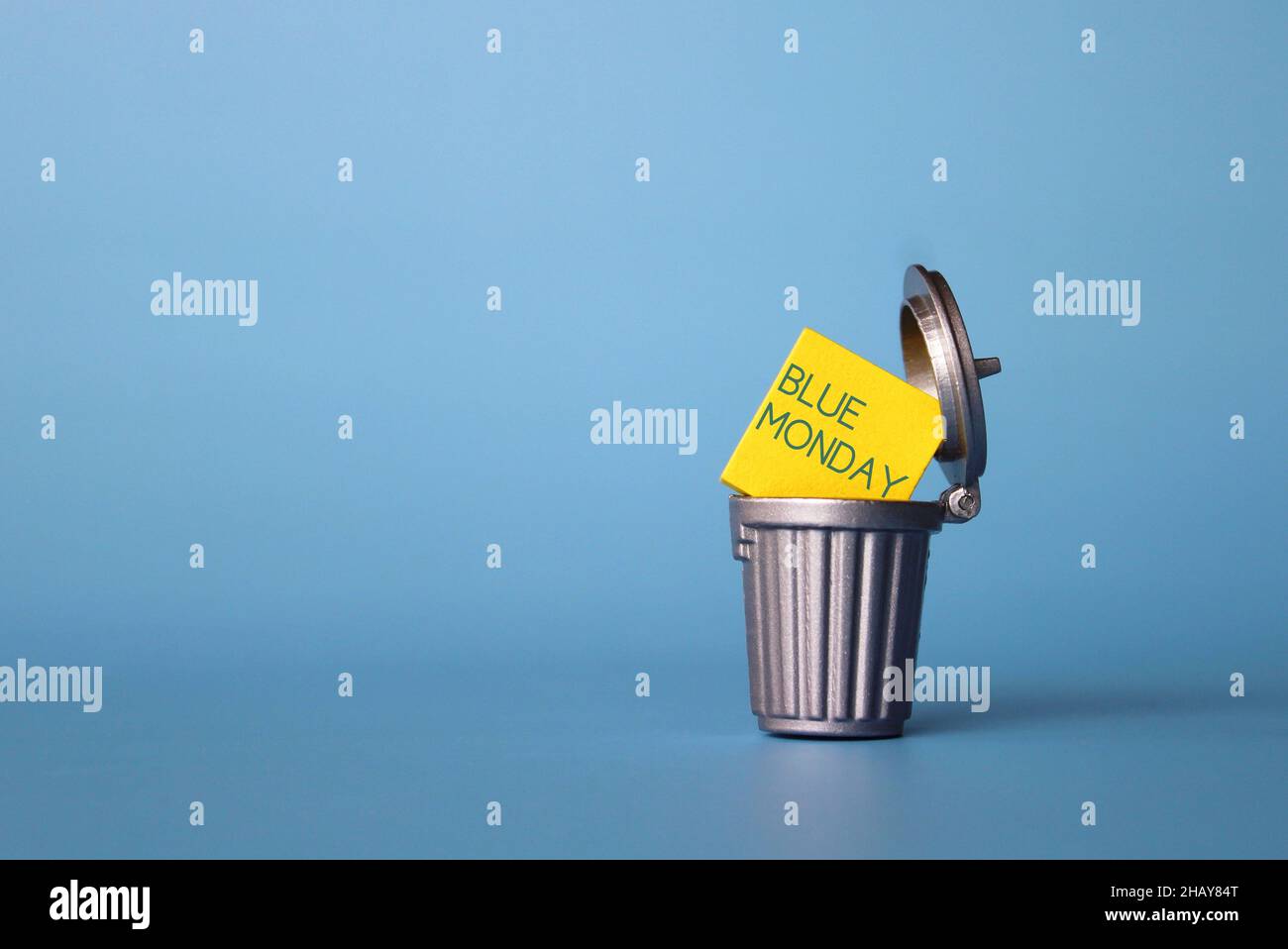 Happy monday motivation hi-res stock photography and images - Alamy