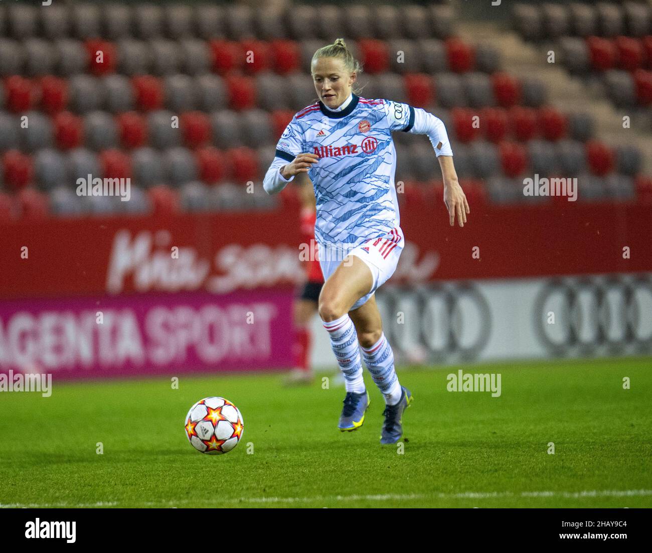 Lea Schüller (11 FC Bayern München) during the UEFA Womens Champions ...