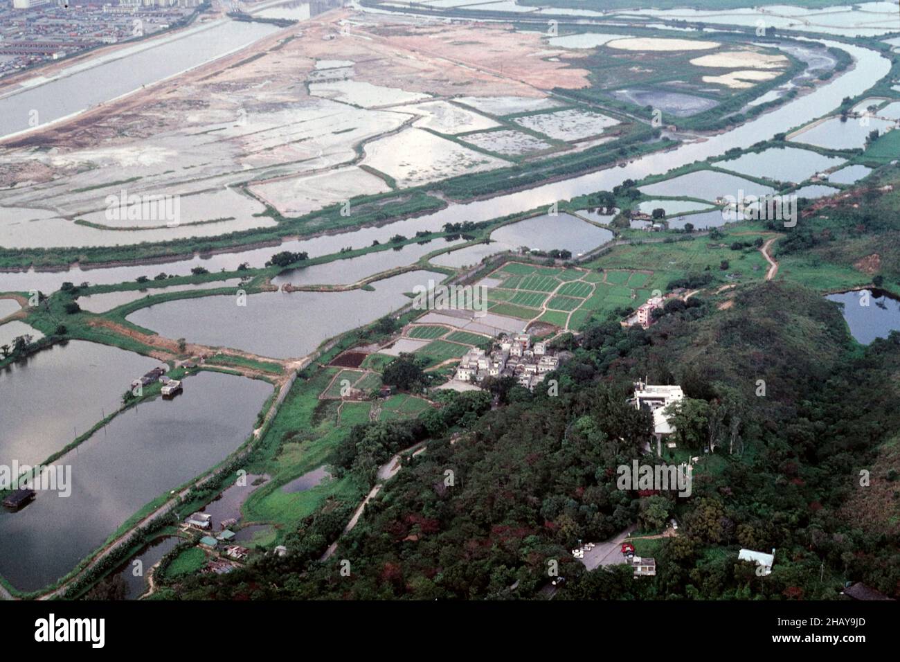 Lok ma chau station hi-res stock photography and images - Alamy