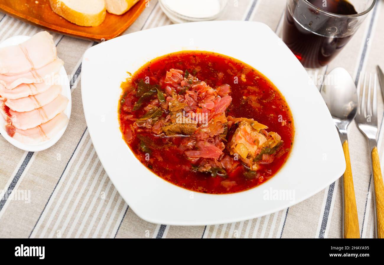 Traditional dish of Slavic cuisine Borsch Stock Photo - Alamy