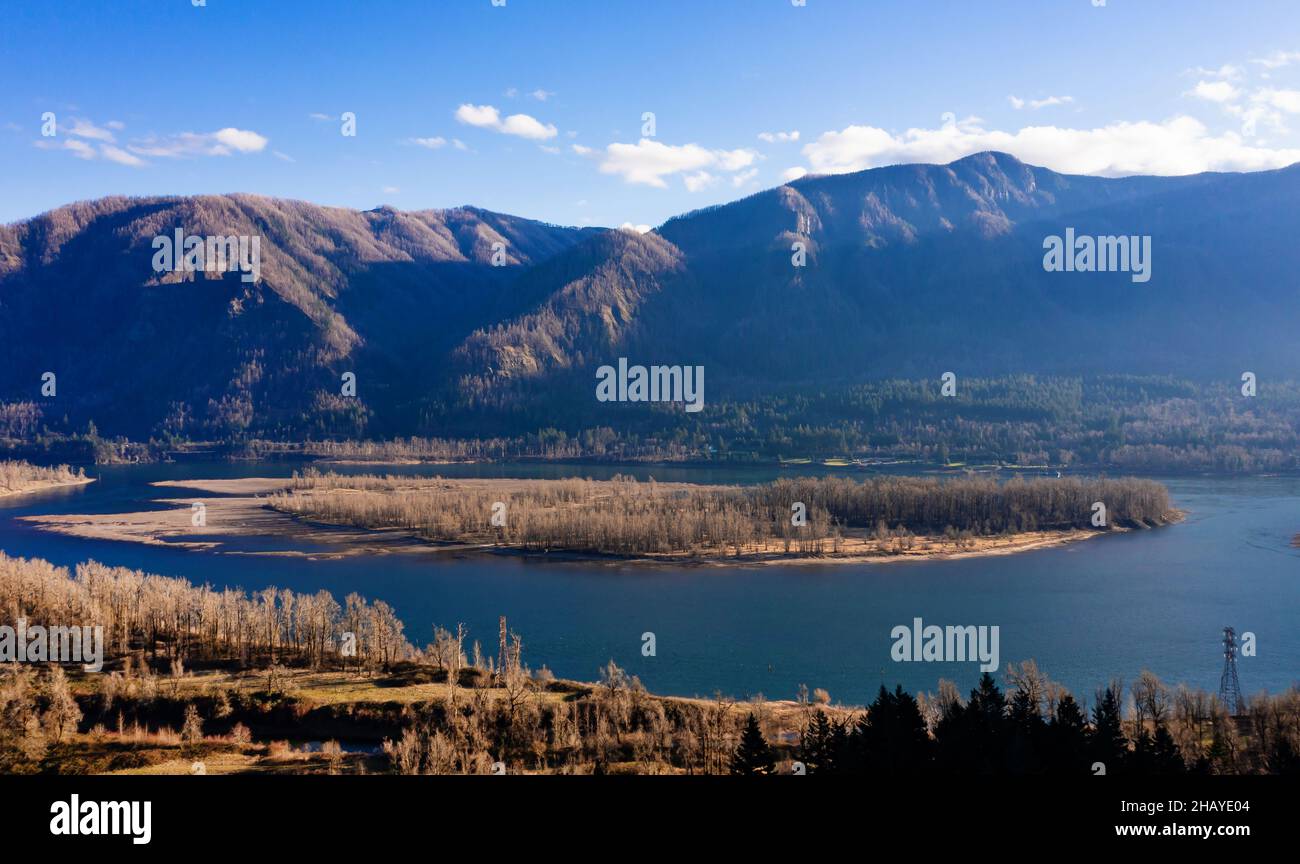 Scenery columbia river between hi-res stock photography and images - Alamy