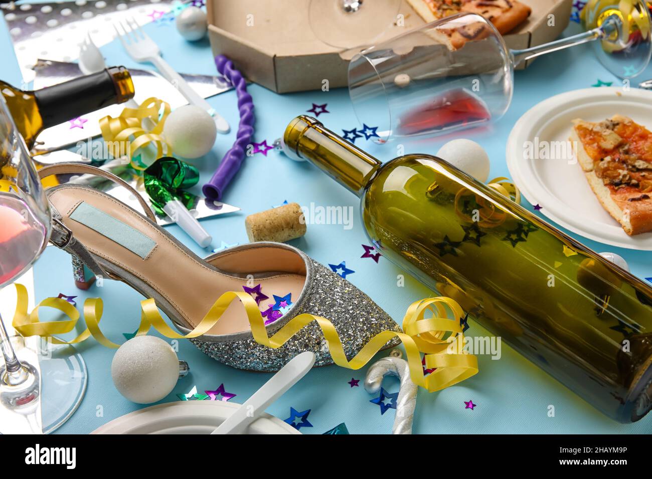 Woman and high heels and club hi-res stock photography and images - Alamy