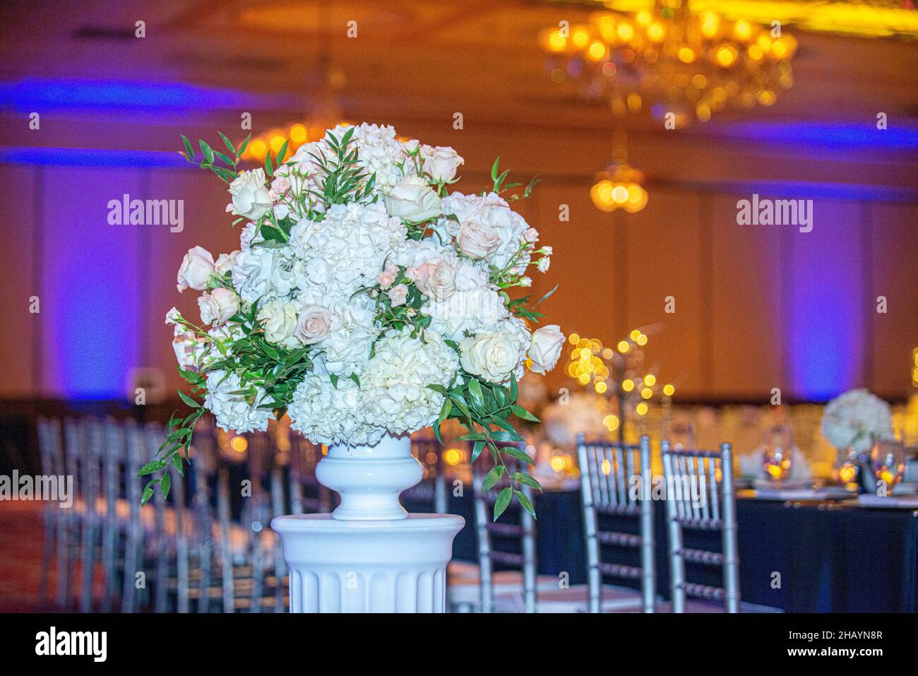 White Hydragea with pink flowers centerpice at wedding receptipn Stock ...