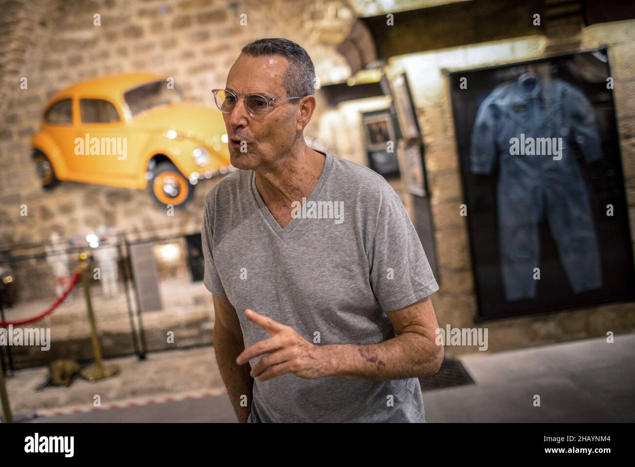 Tel Aviv, Israel. 08th Dec, 2021. Israeli-British illusionist and TV ...