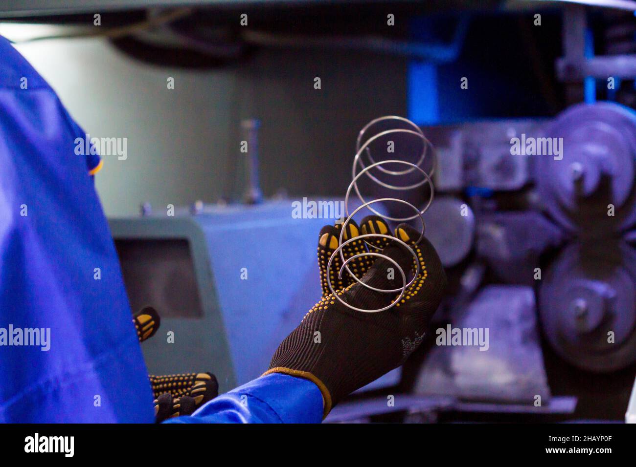 Production of independent springs for mattresses. Independent spring ...