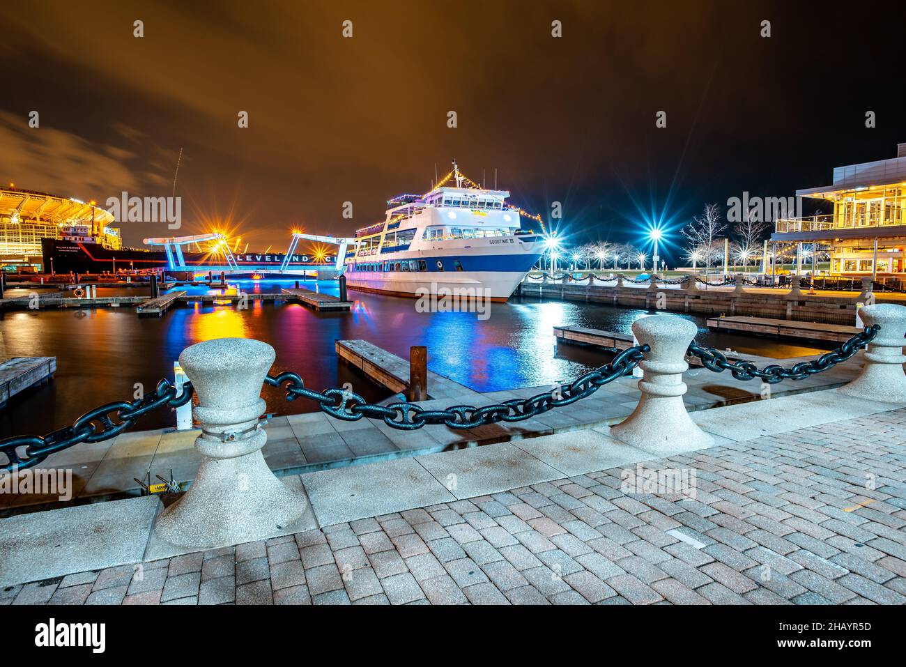 Goodtime III Cruise Ship in Cleveland Ohio Stock Photo - Alamy