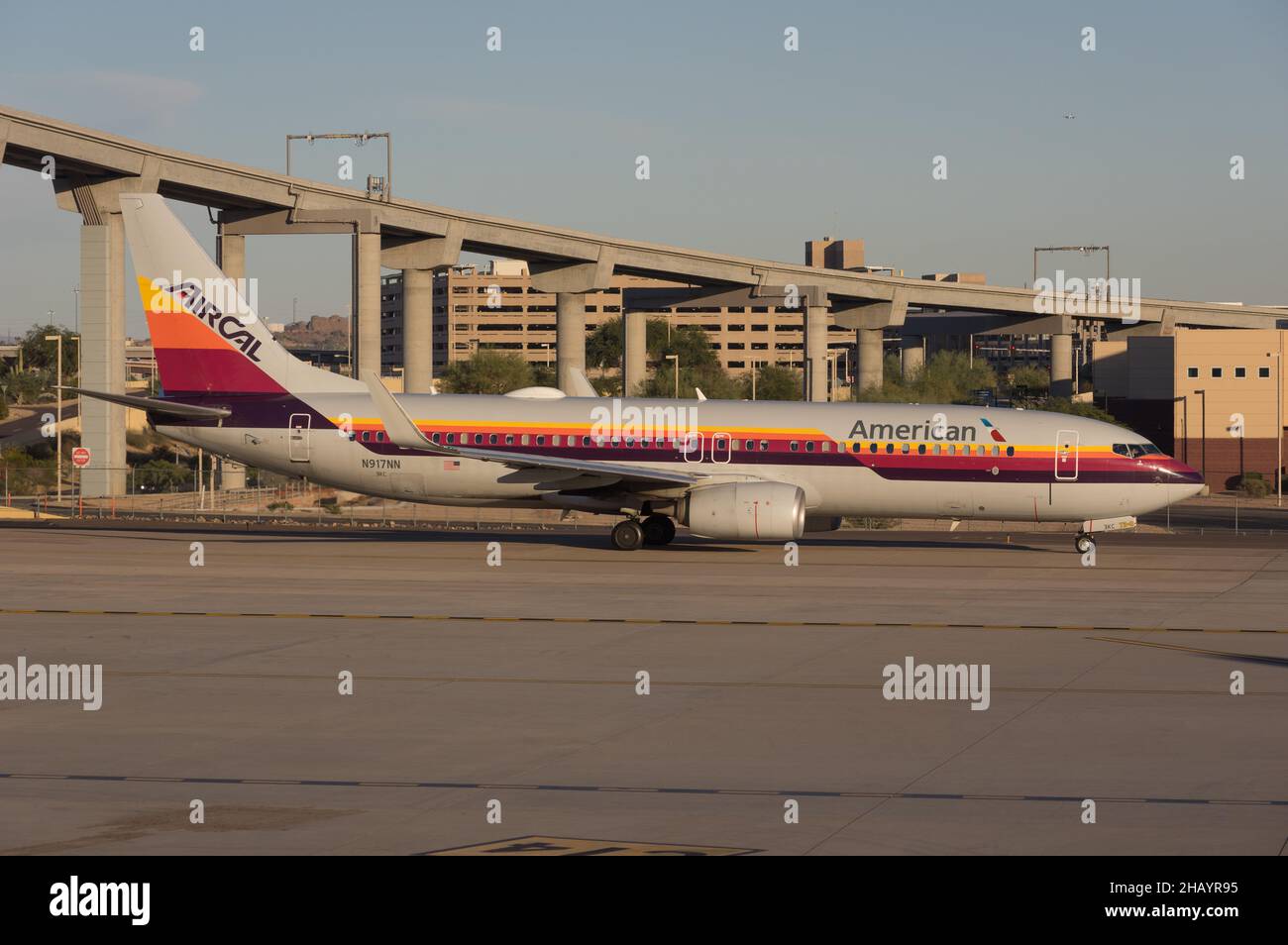 American Airlines Boeing 737-823 AirCal heritage livery with ...