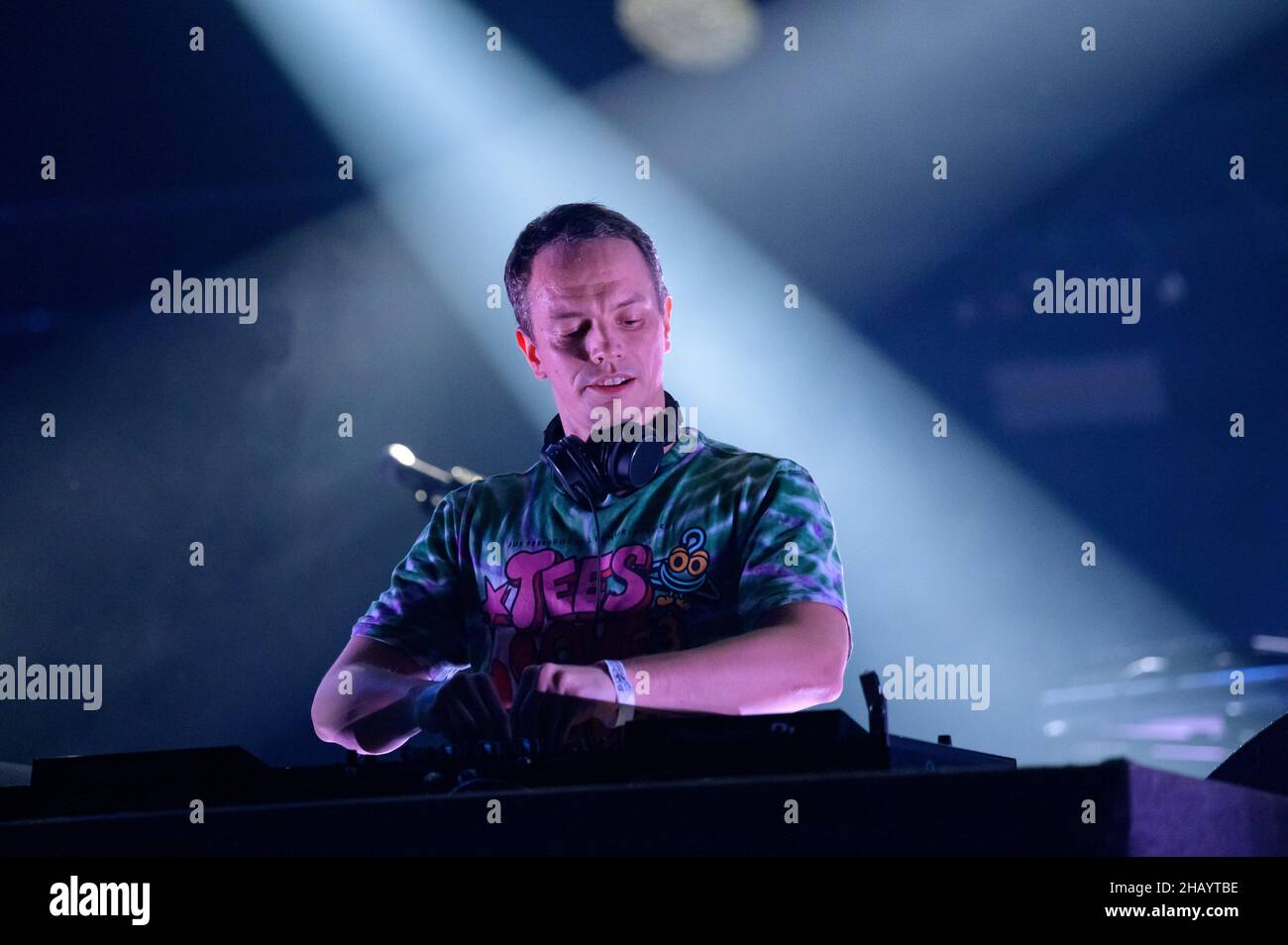 Dj set up hi-res stock photography and images - Alamy