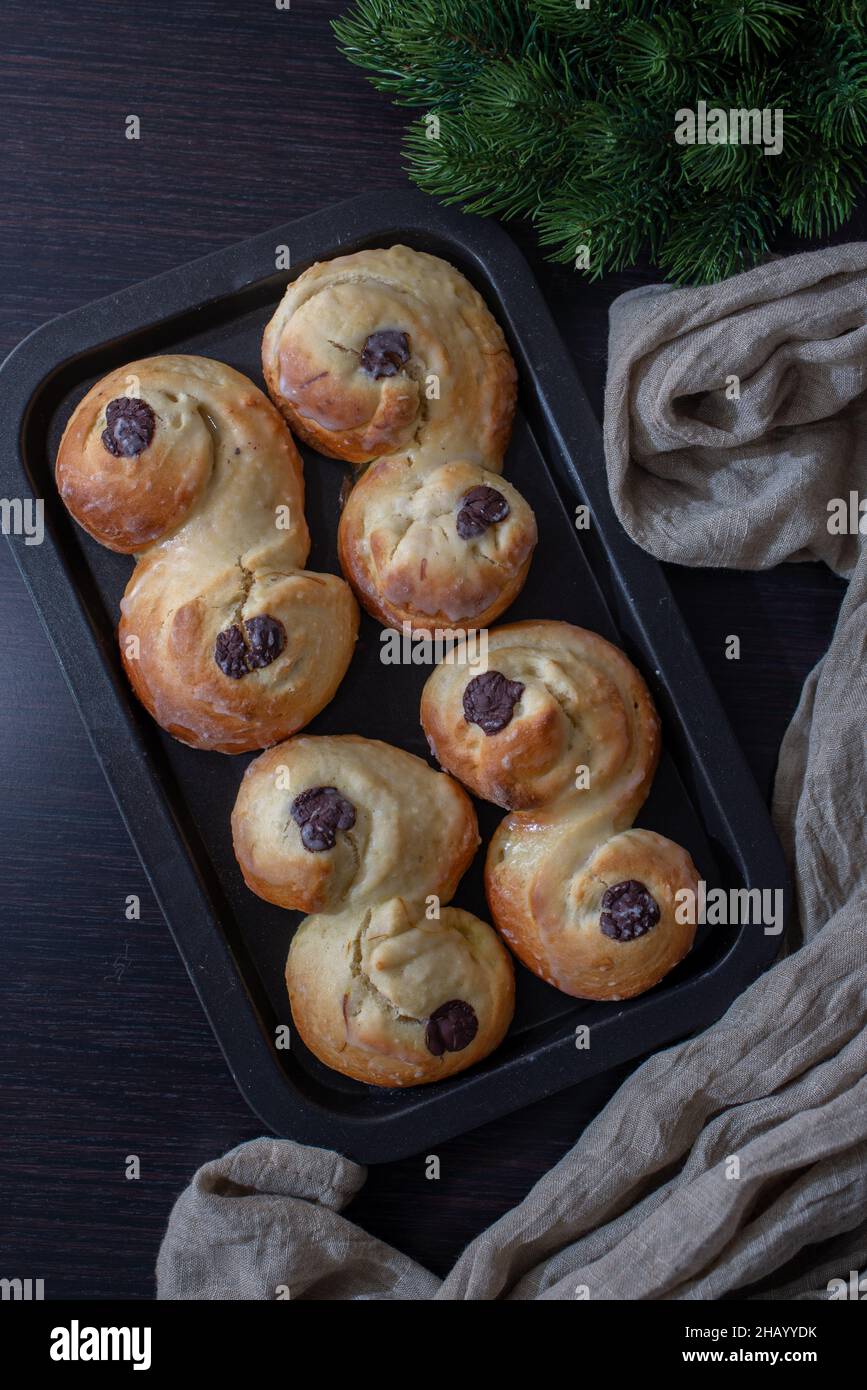 Swedish lussebulle hi-res stock photography and images - Alamy