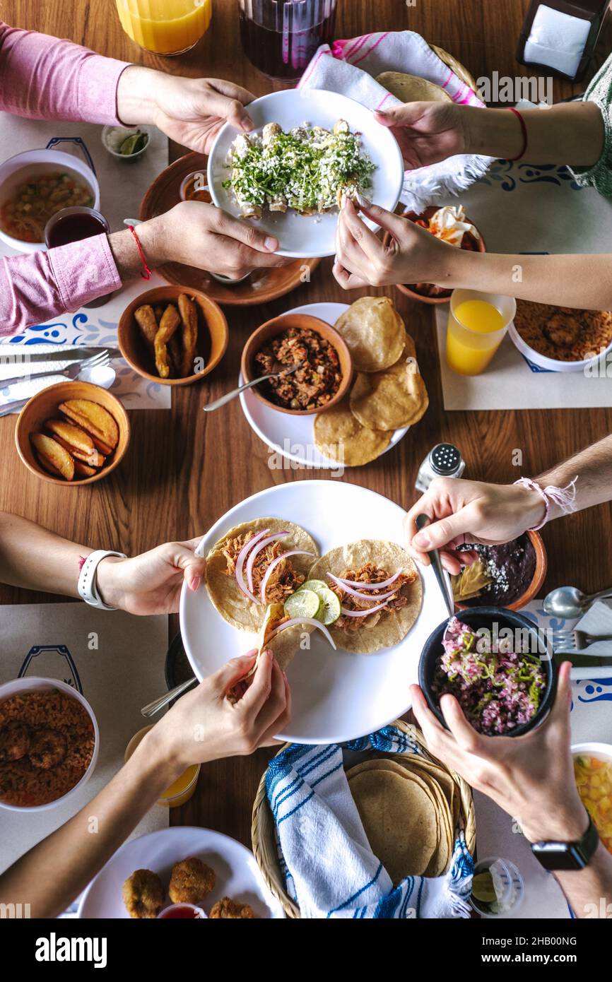Comiendo Tacos
