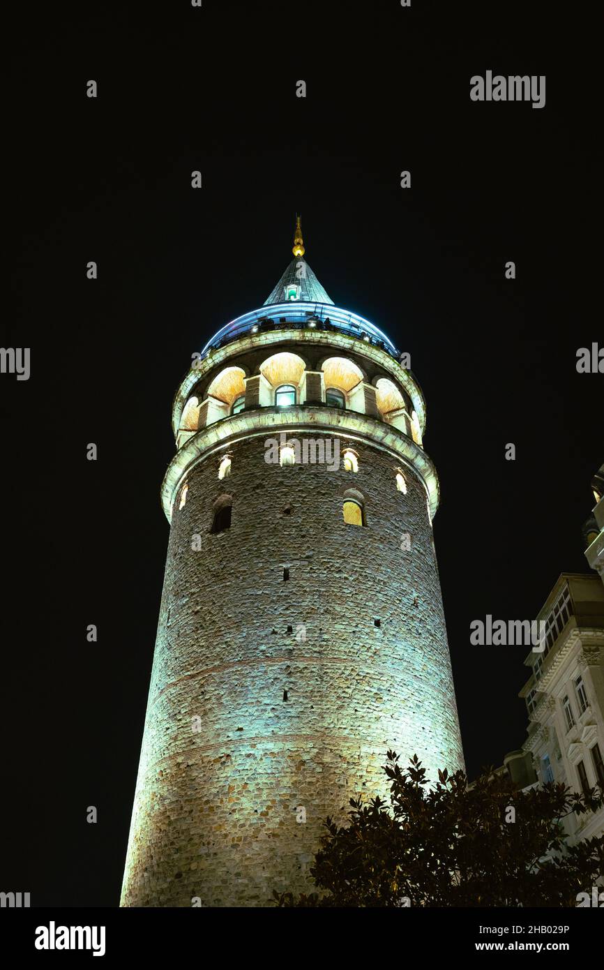 Nightlife istanbul hi-res stock photography and images - Alamy