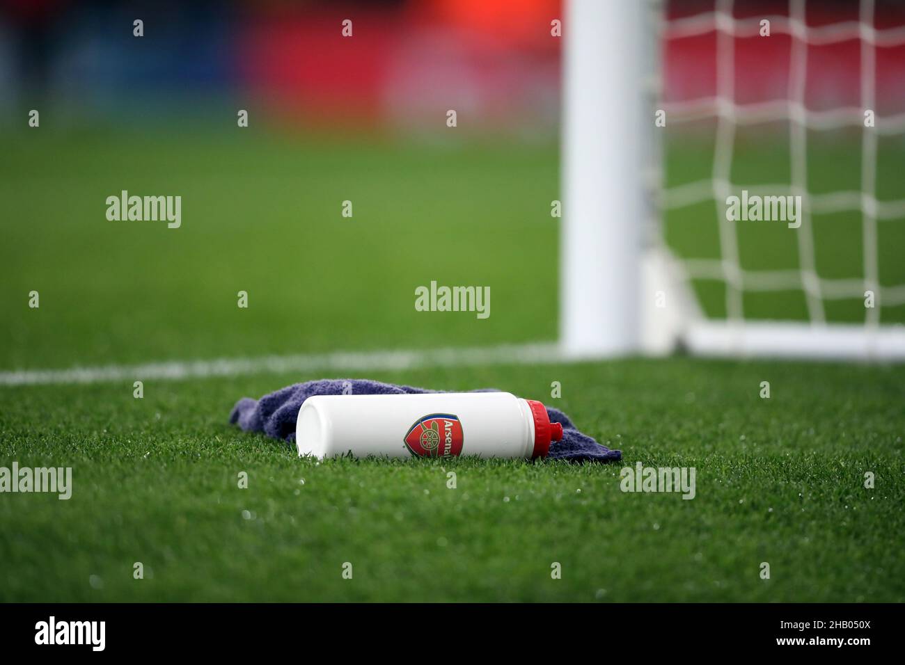London, UK. 15th Dec, 2021. An Arsenal water bottle at the Arsenal v ...