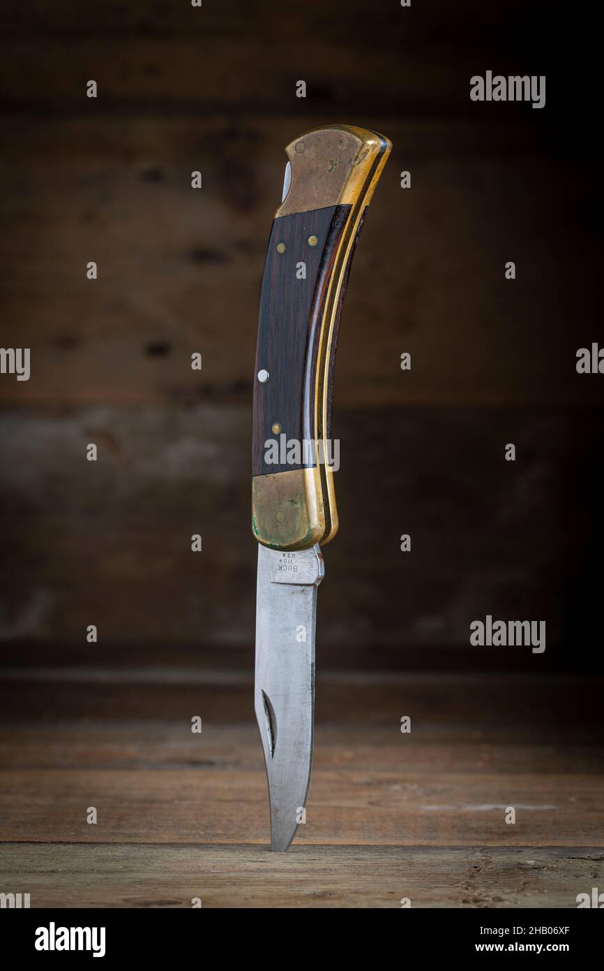 A folding lockblade pocket knife Stock Photo - Alamy